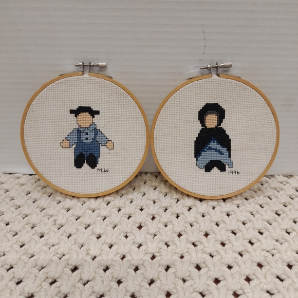 Handmade | Wall Decor | Pair Of Vintage Cross Stitch Amish Dolls On ...